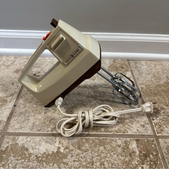 GE | Kitchen | Vintage General Electric 3 Speed Hand Mixer | Poshmark